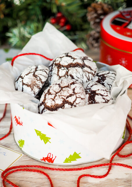Holiday Chocolate Crinkle Cookies – Sweet and Savoury Pursuits