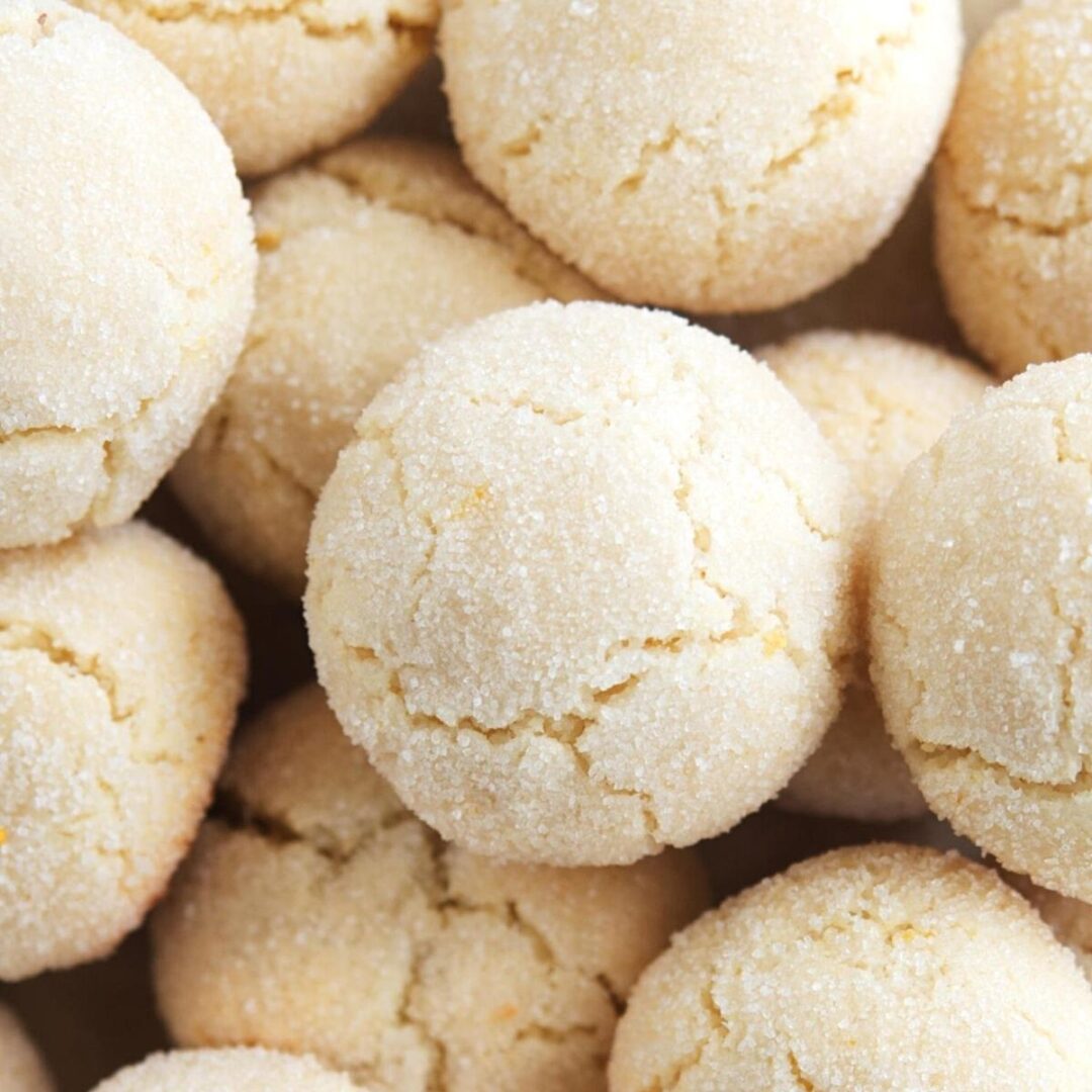 Italian Amaretti Cookies – Sweet and Savoury Pursuits