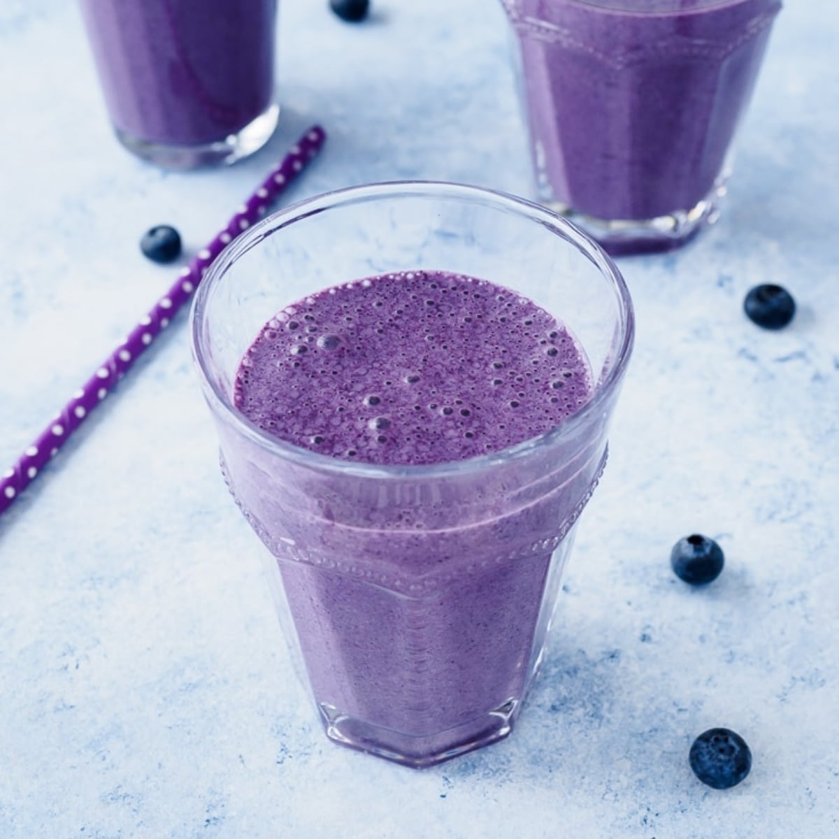 Blueberry Oatmeal Smoothie – Sweet and Savoury Pursuits